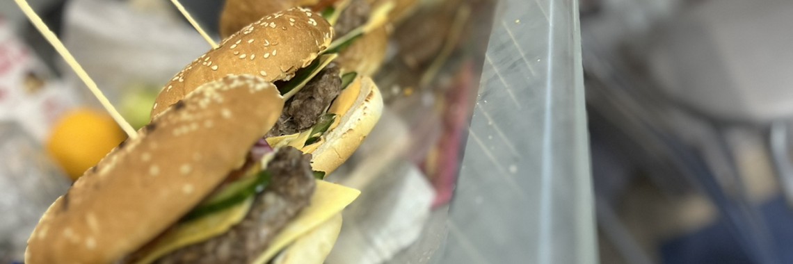 Вадос накормит💪