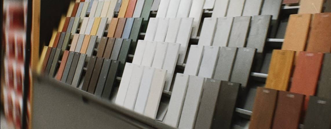 Краски Здесь