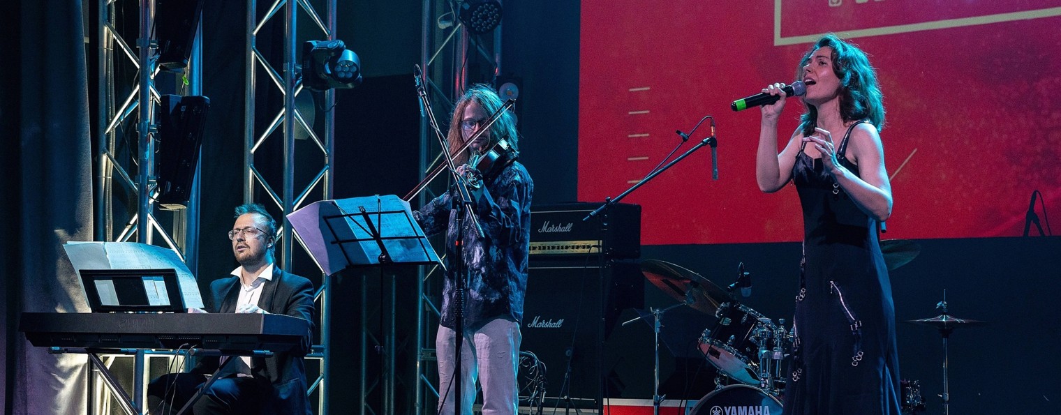 Анастасия Липаева  Ансамбль "Красками разными"