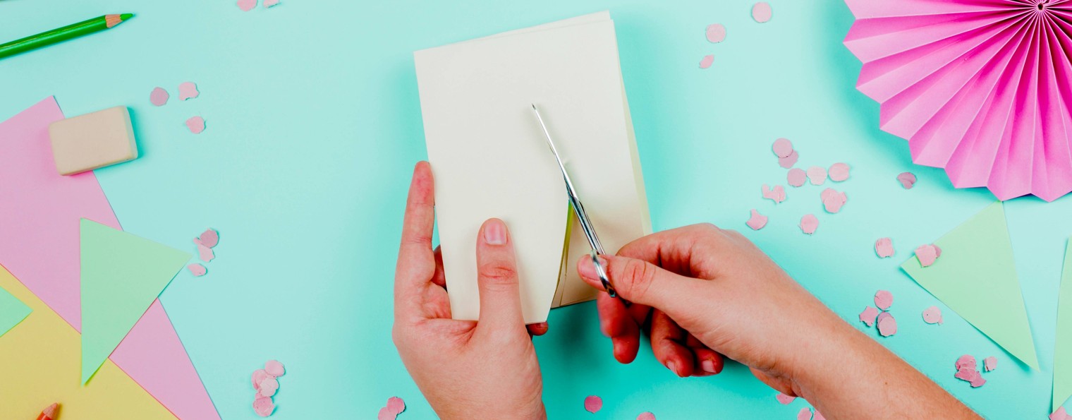 Бумажный самолётик