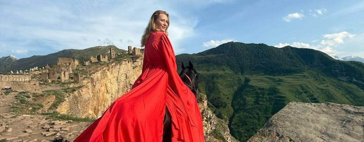 Александра Емельянова