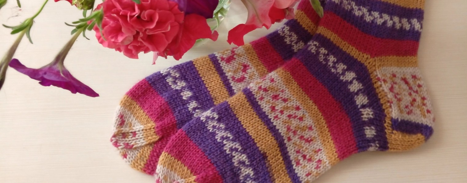 Каждому по паре или носков много не бывает