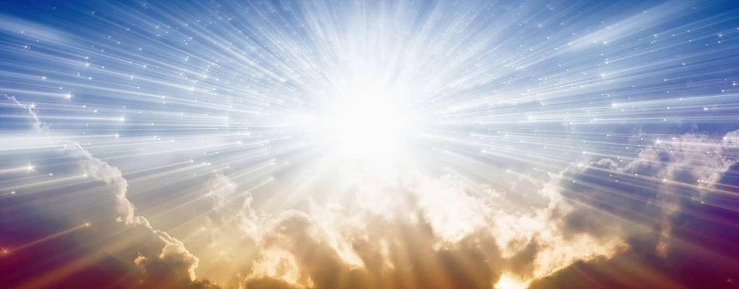 СВЕТ СИЯЮЩЕЙ ЛЮБВИ