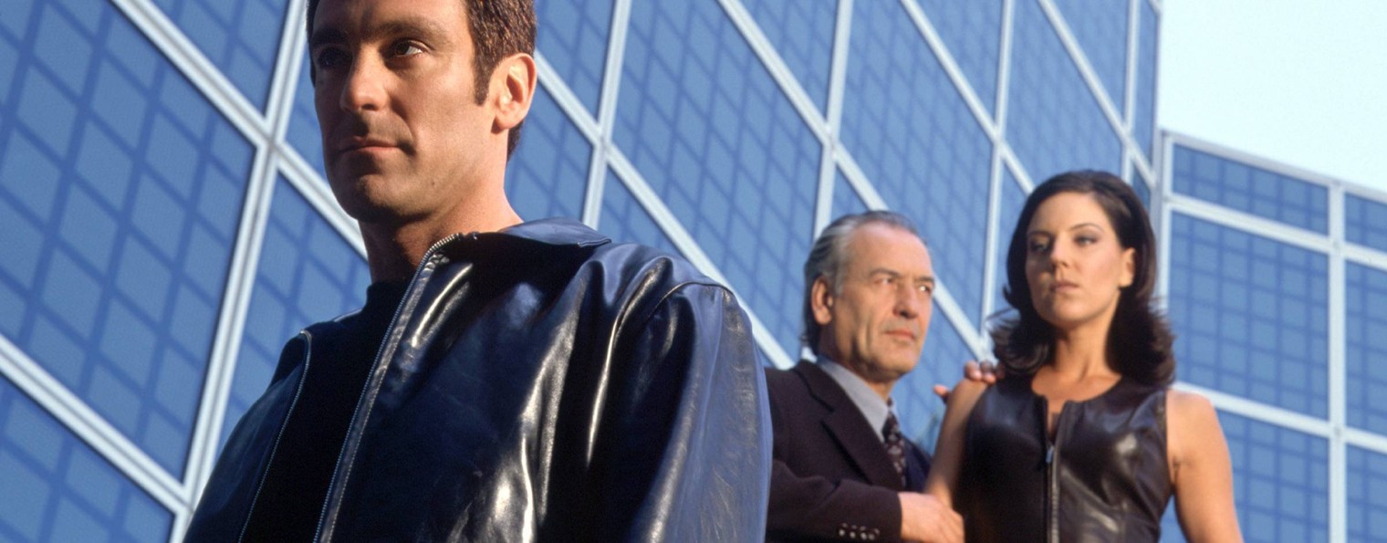 Сериал Притворщик / The Pretender