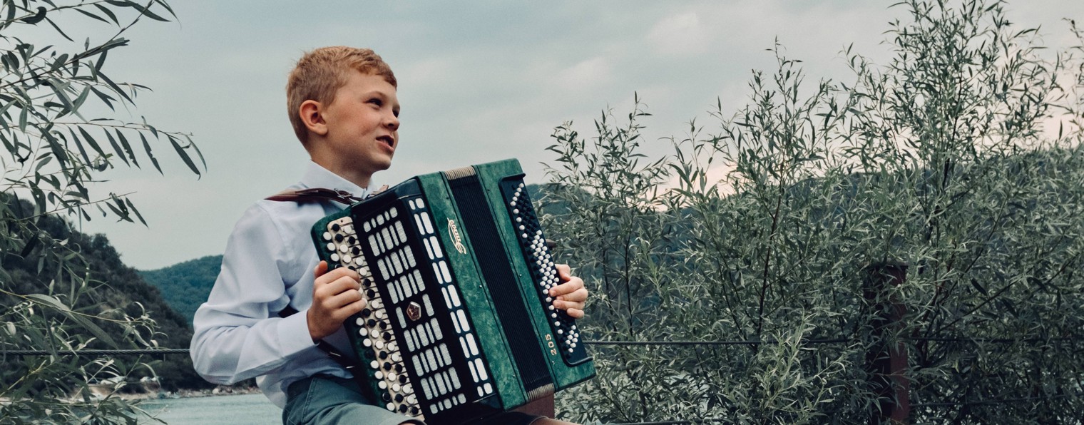 Баянист Лаврентий Сидоров