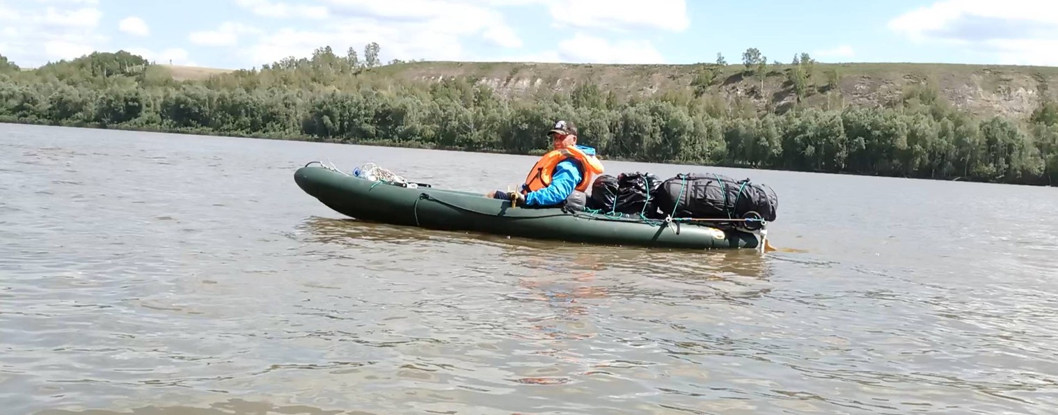 Река, байдарка....