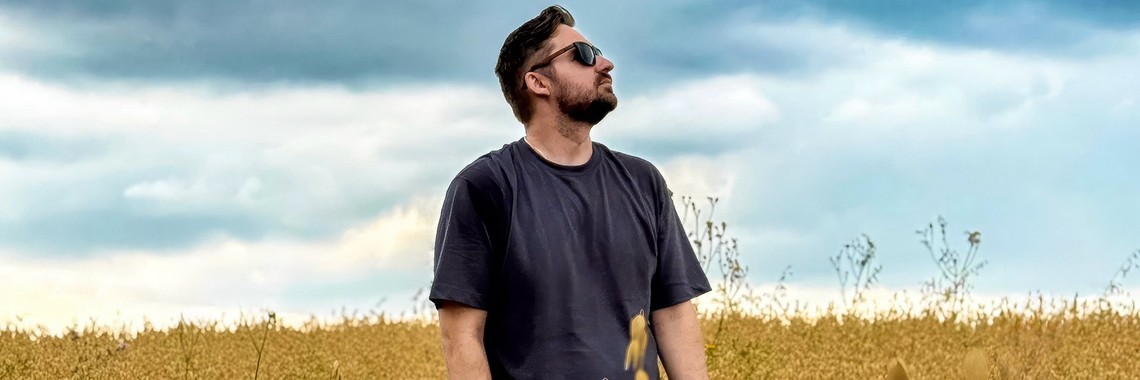 Максим Кулаков