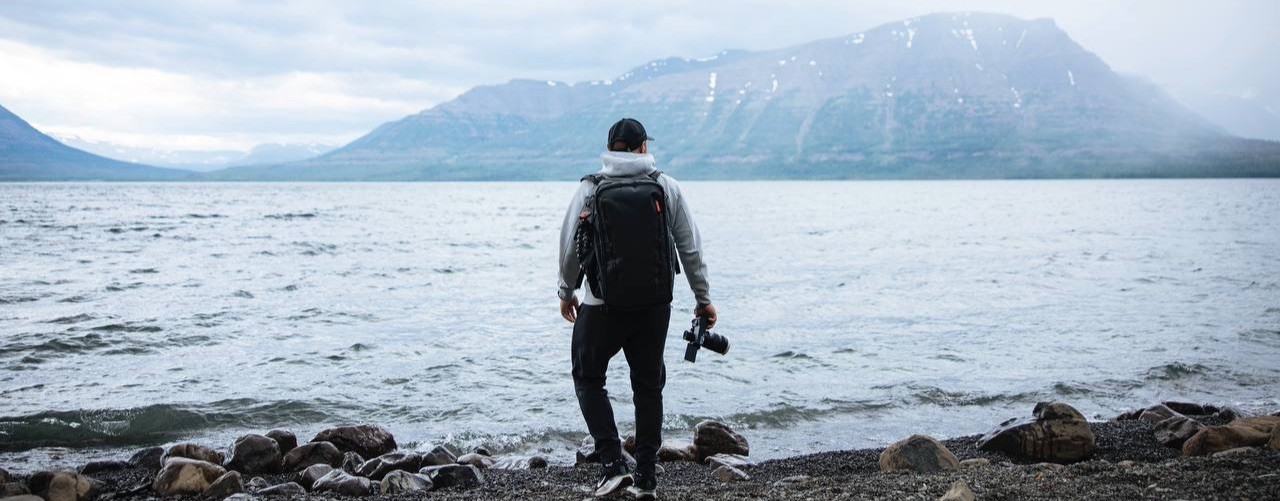 Макс Путешествует