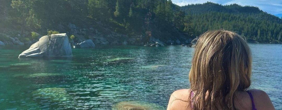 Ель Июньская.