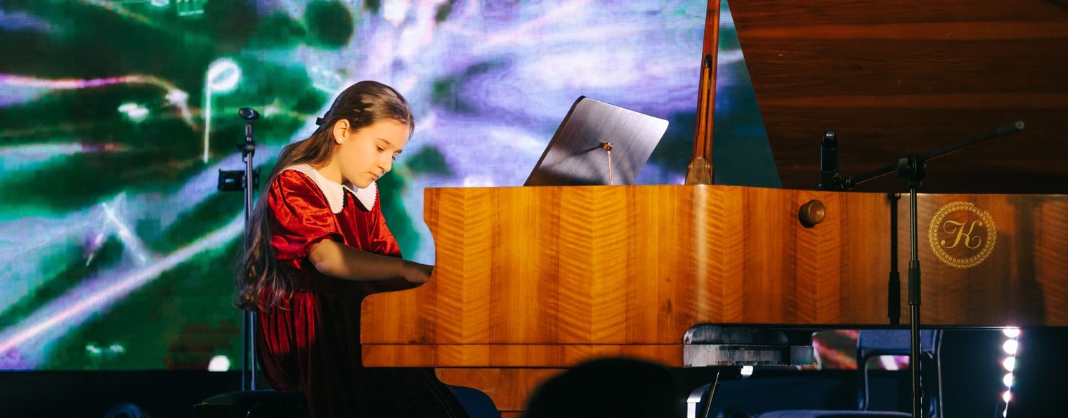 Лиана фортепиано