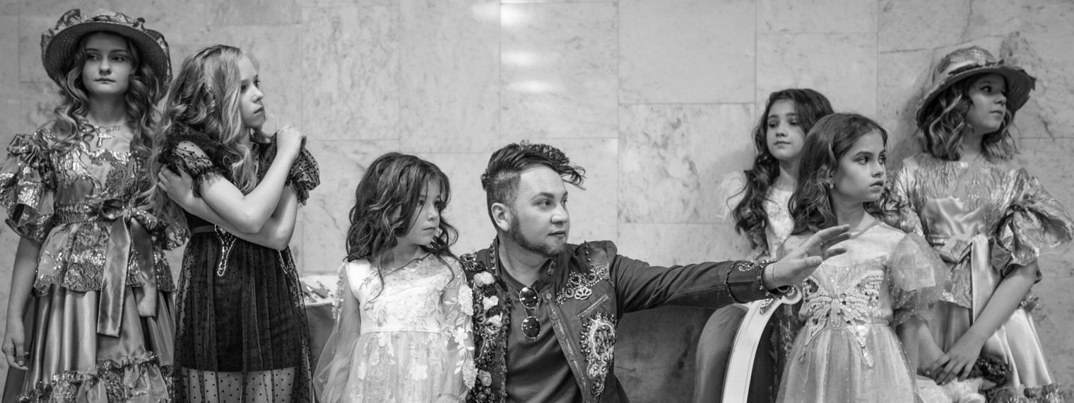 Блошиный рынок Иван Рыбников Дизайнер Блогер Певец