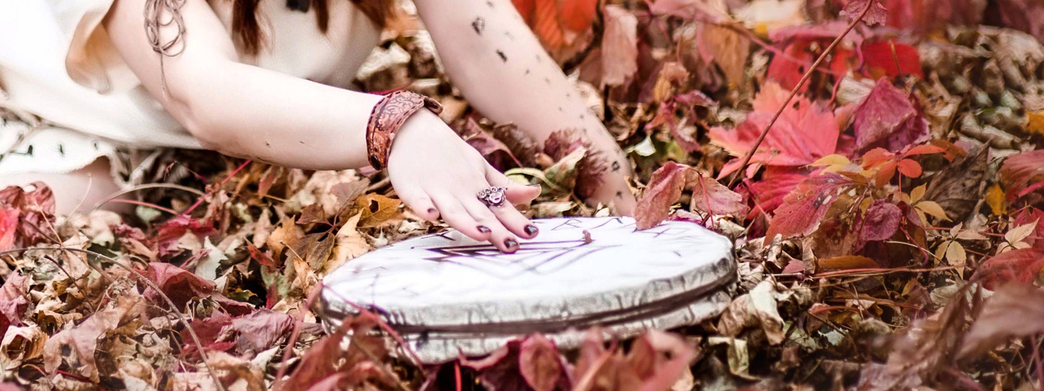 САЛАМАНДРА - магия свечей, рун и трав