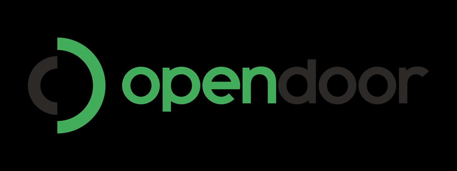 Открытая дверь