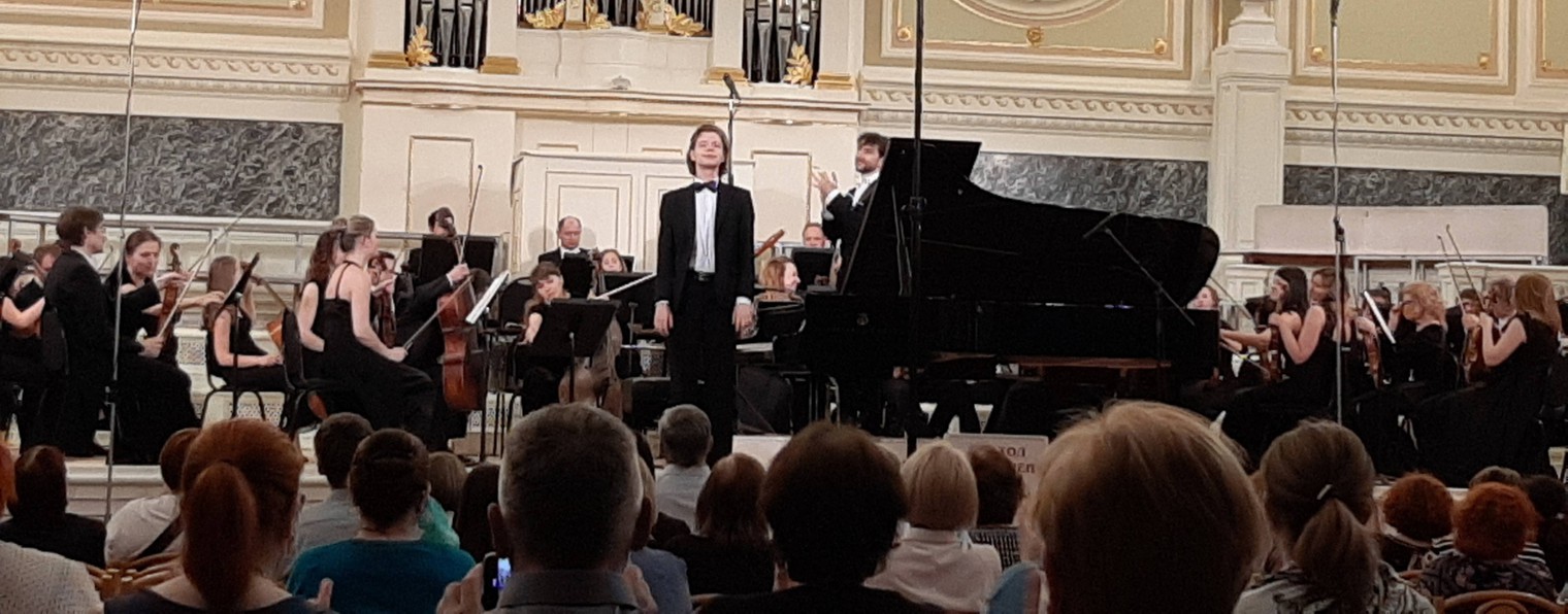 Виталий Петров пианист