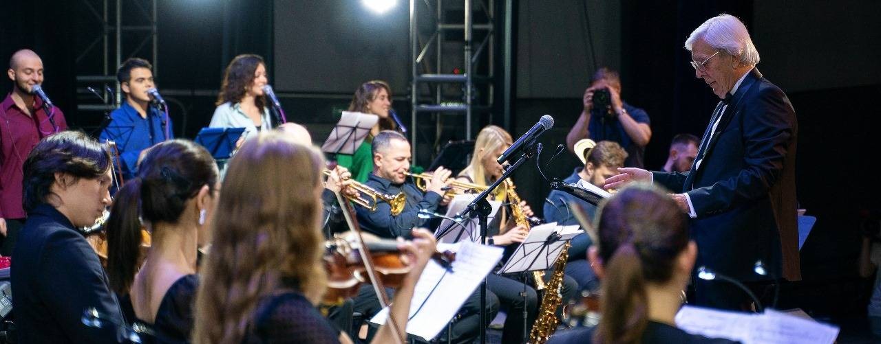 Театр Геннадия Гладкова