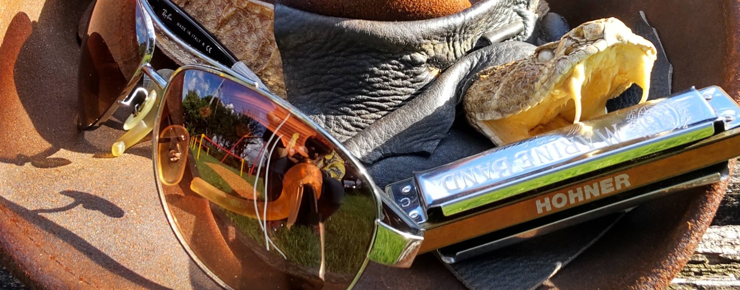 孤高の放浪詩人。ともぞう(tomozo)