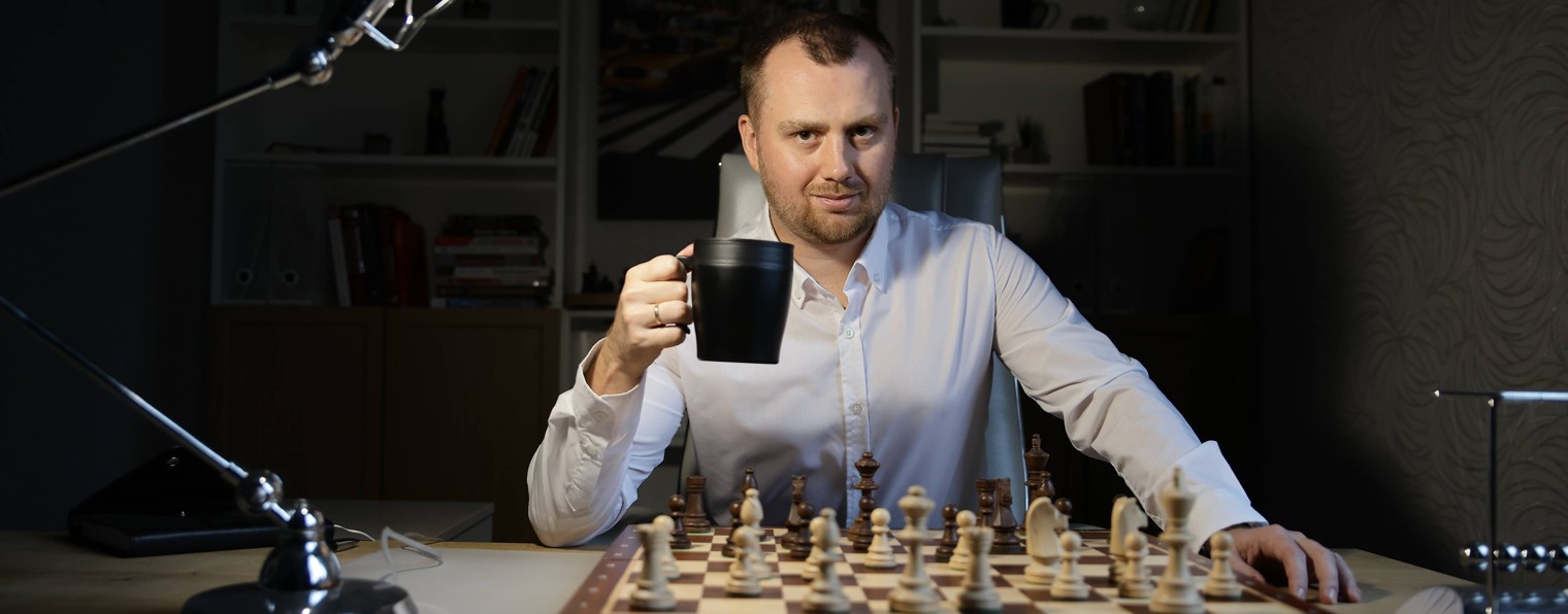 ChessWood  – шахматы с тренером