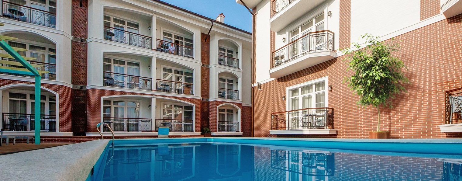 Сеть отелей и ресторанов Дача Геленджик