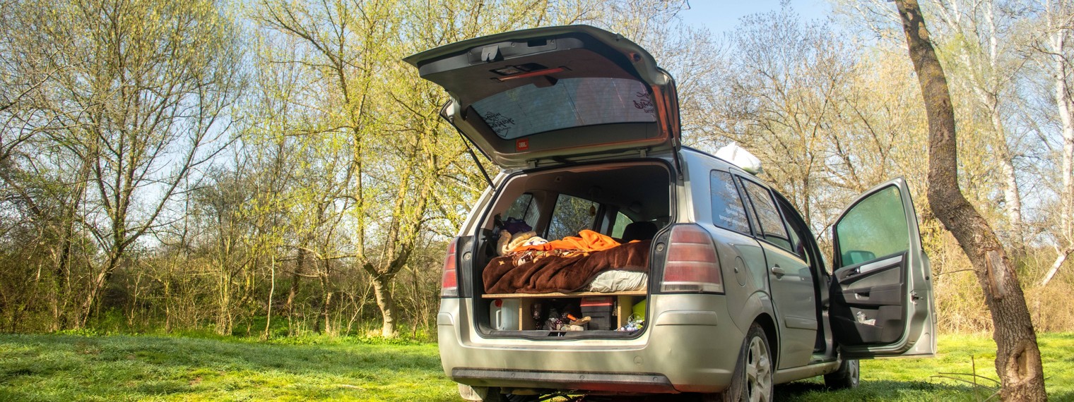 Трое в домике