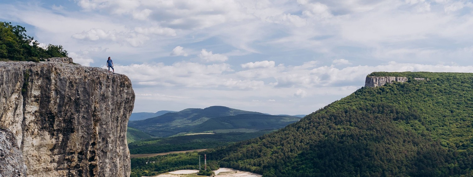 Путешествуй с нами! Ведет Дмитрий Постолатьев.