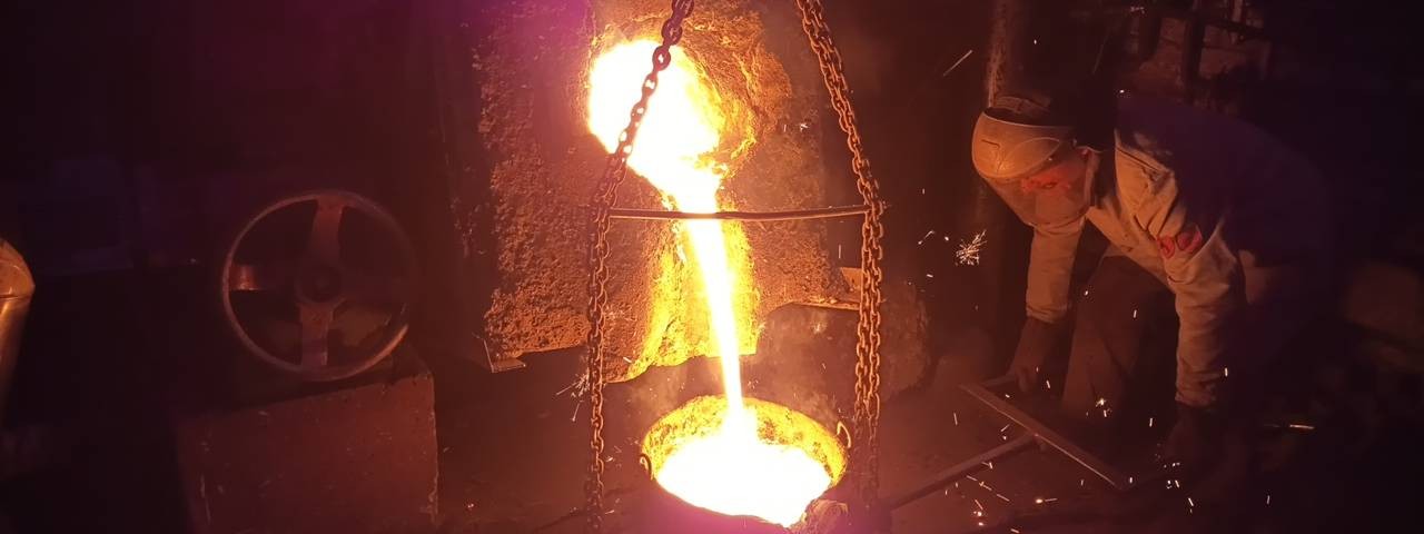 А ЦЕНТР СВАРКА  АРГОНОМ НАПЫЛЕНИЕ И ЛИТЬЕ МЕТАЛЛОВ