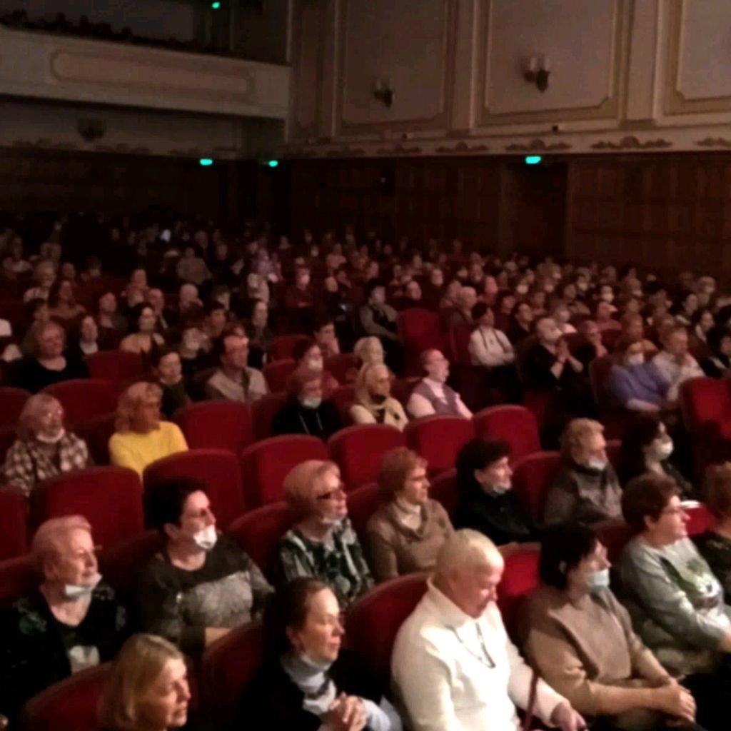 МИХАИЛ МИХАЙЛОВ-Мистер шлягер