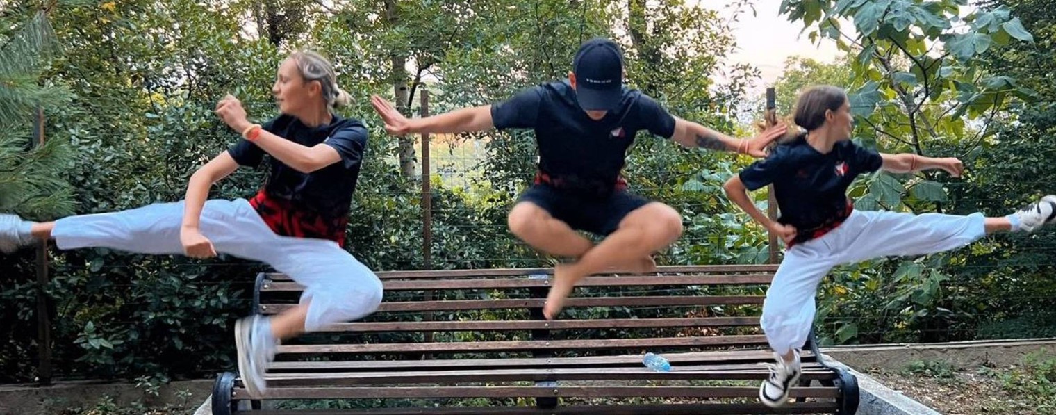 Аня  каратэ