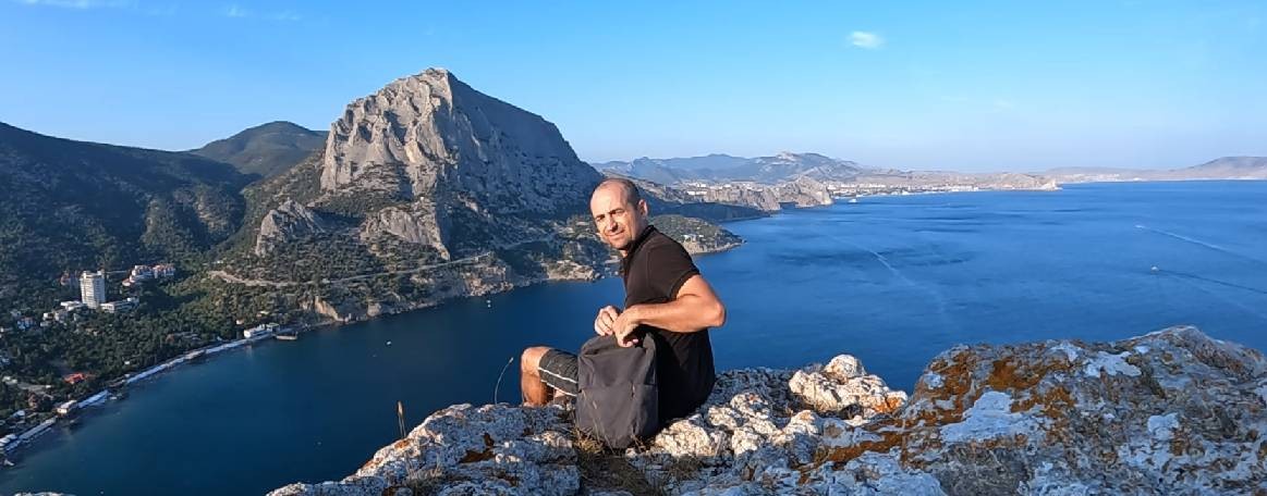 Виталий Гнатюк (Крым на Ладони)