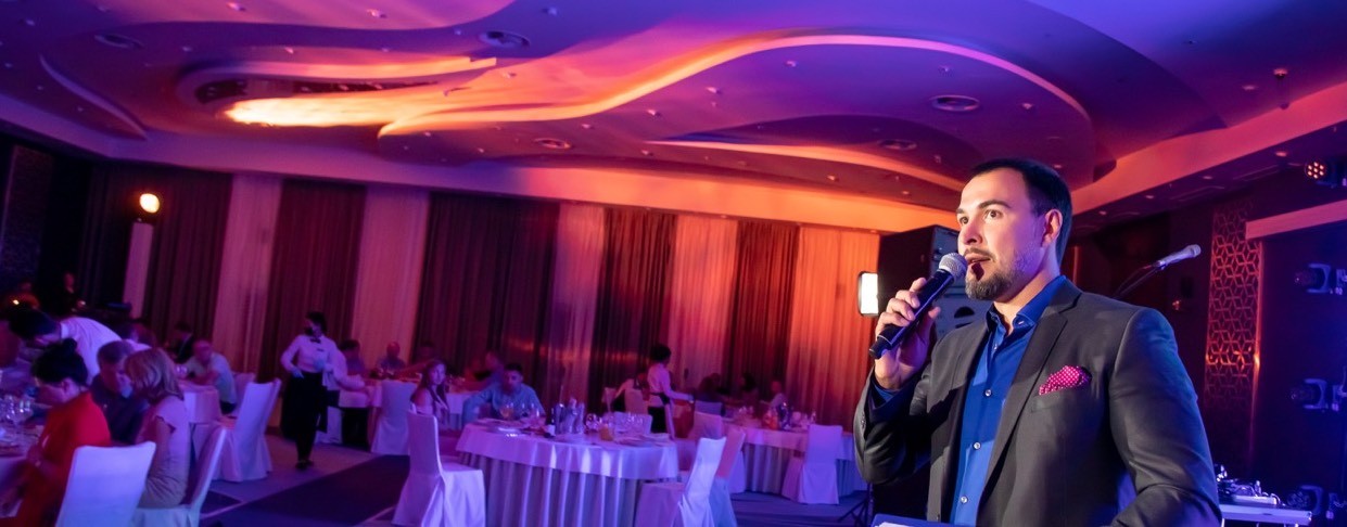 Александр Суворов актёр, ведущий, тренер