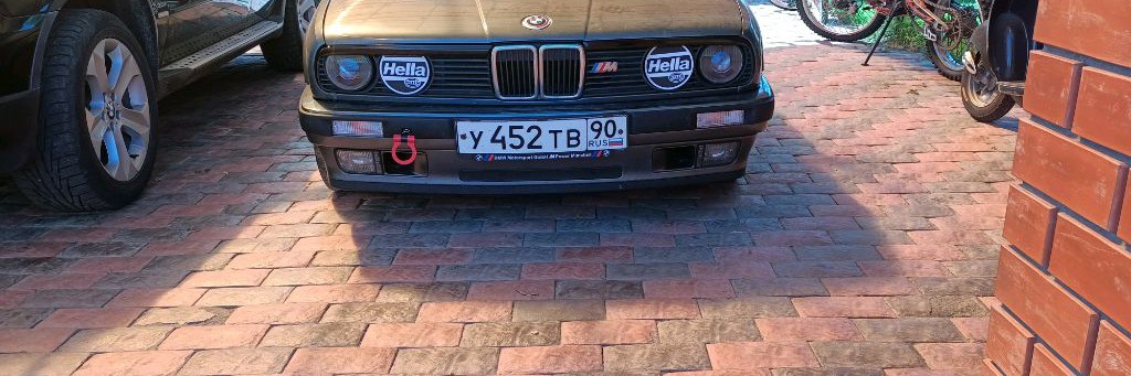 bmwe30