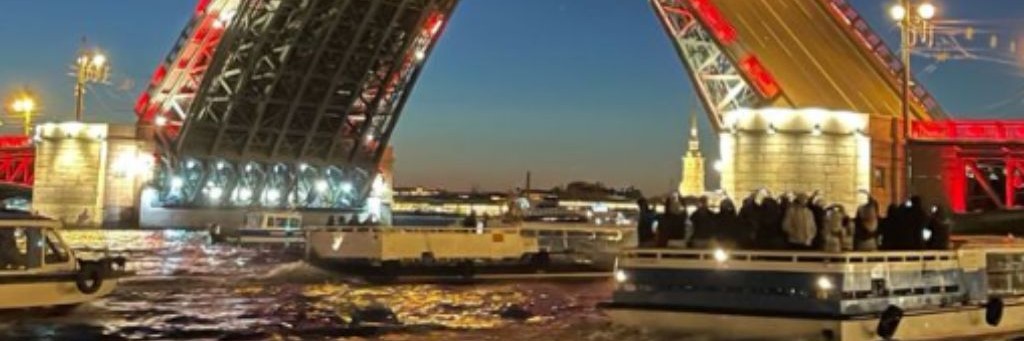 #гуляемпопитеру!