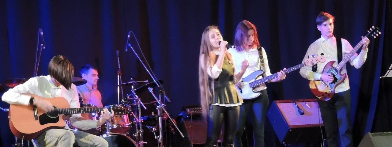 Александр Чесноков. Песни под гитару и уроки🎸