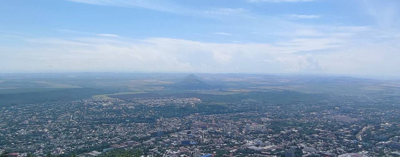 Композитор Александр Петров
