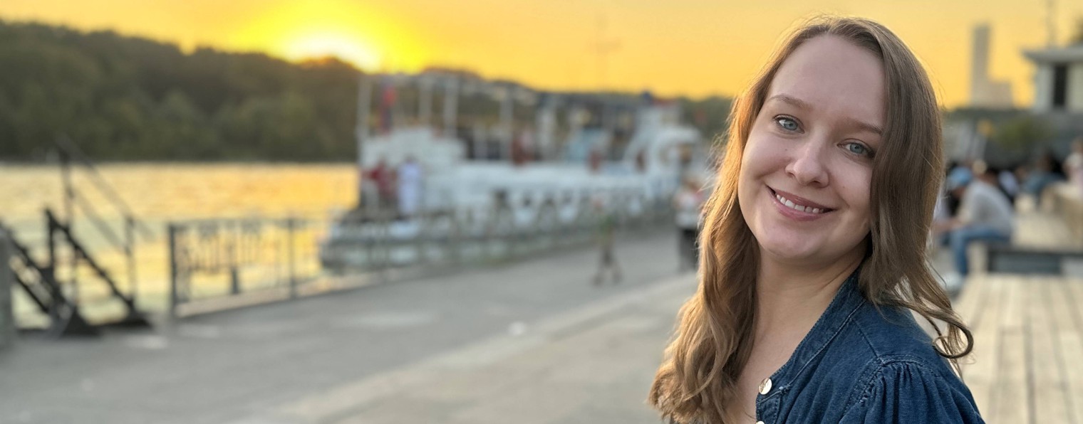 Гуляем с Гуляевой