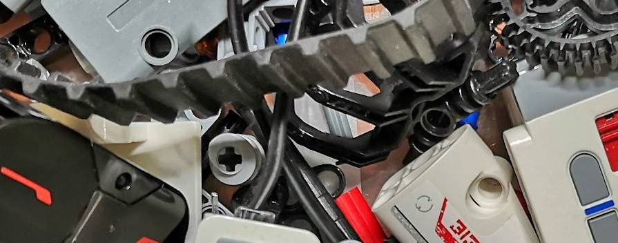 Конструируем роботов