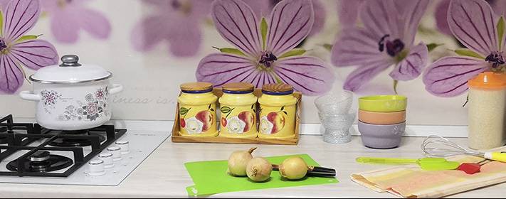 Матрешка с поварешкой