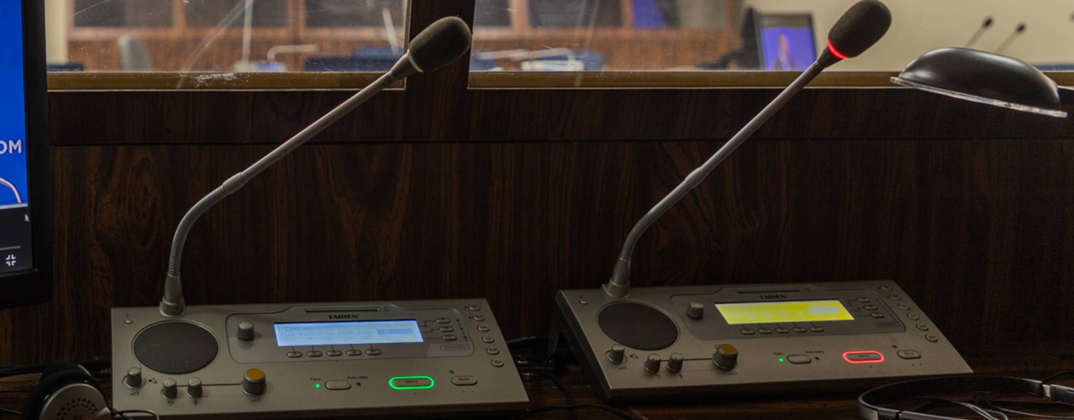 Перевод жив: переводчики о переводе