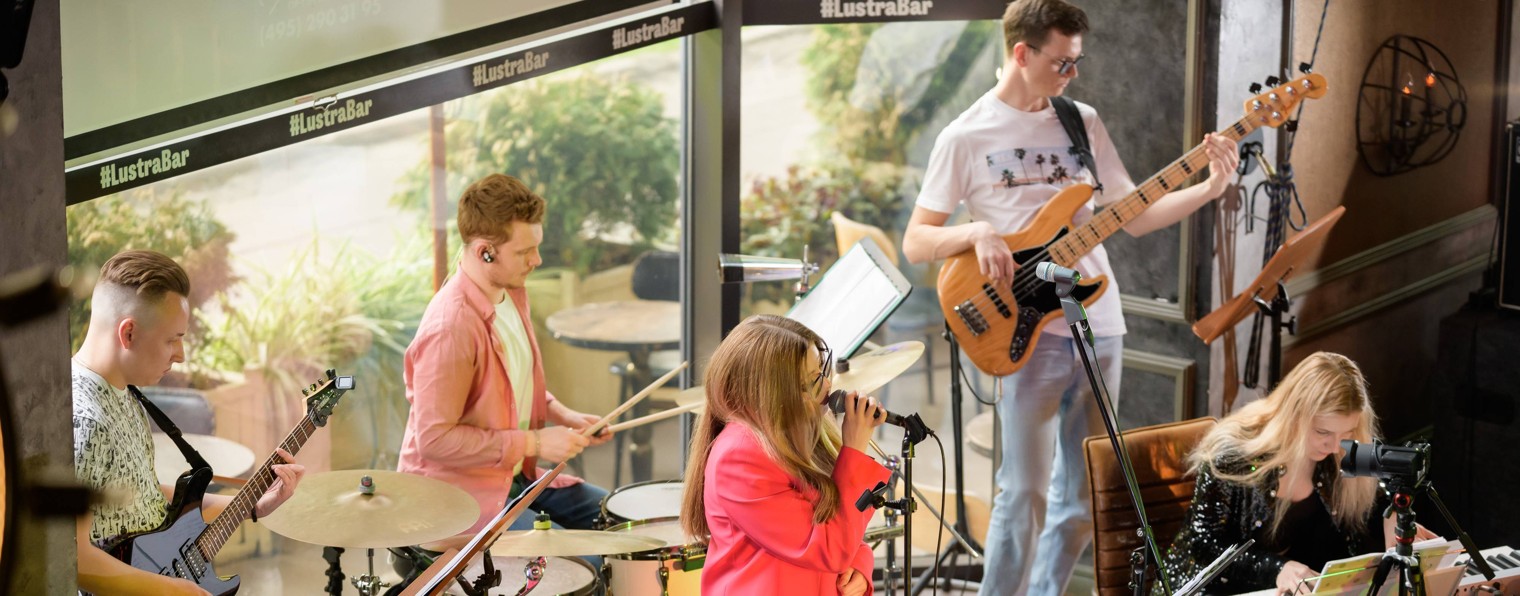 Музыкальный Хобби Центр "EasyPlay"