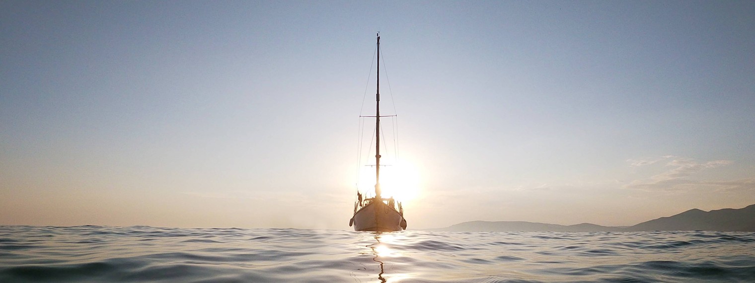 Яхтинг в Крыму / "Make Me Happy"