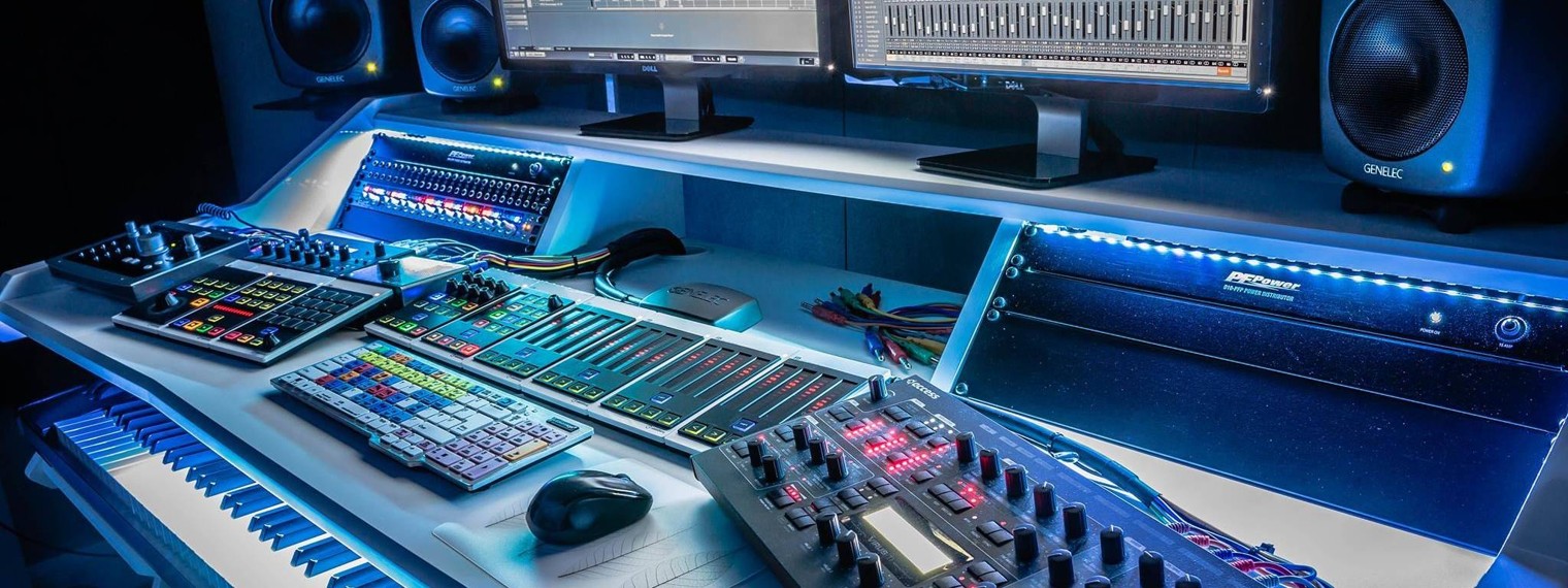 КОНСТАНТИН СОЛНЦЕВ