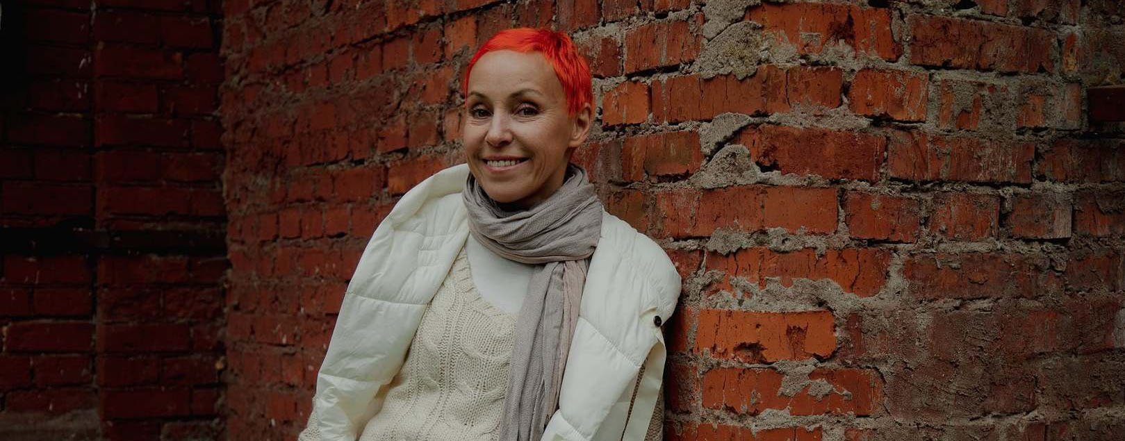 Алена Август