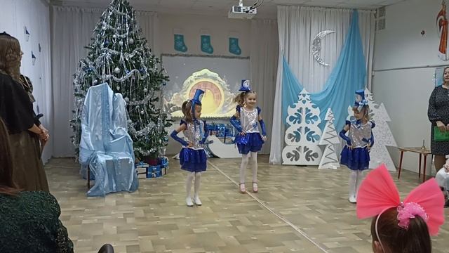 Новогодние часики. Утренник в детском саду. Новый год 2022 - 2023 гг. Тики Так