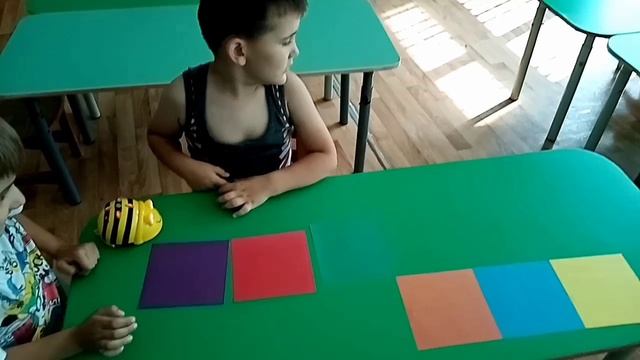 знакомимся с Bee-Bot.mp4