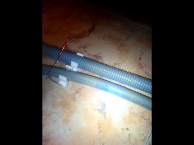 когда мешают шланги стиральной машины их нужно убрать