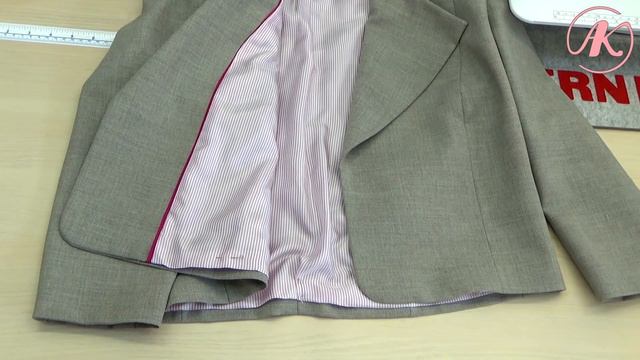 Ручной шов  `Назад иголку`.