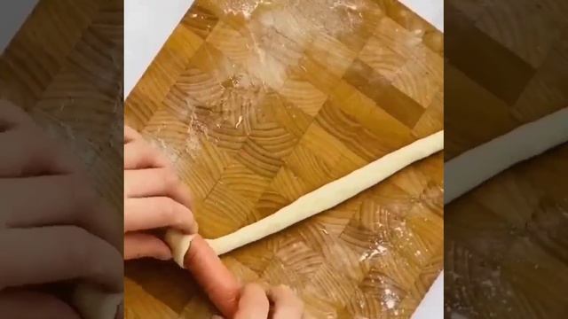 Воздушные сосиски в тесте