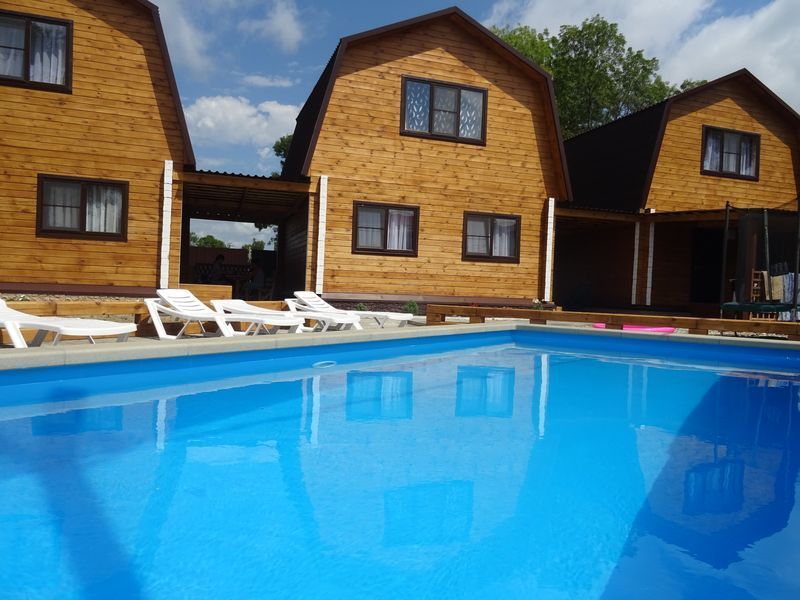 Жилье для отдыха в Новомихайловском посуточно недорого. «Подольский, 13» КОТТЕДЖИ ПОД КЛЮЧ