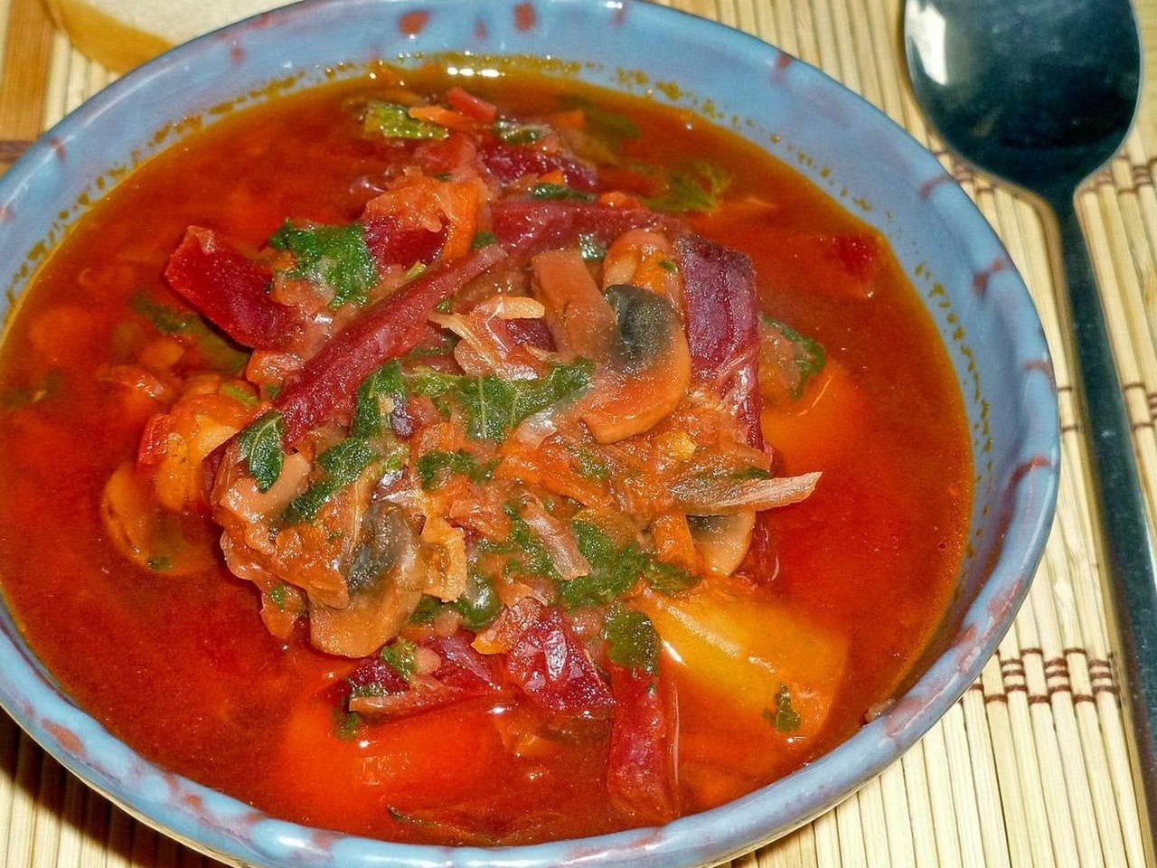 ПОСТНЫЙ БОРЩ С ФАСОЛЬЮ.