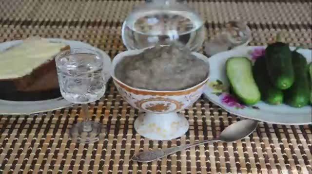 засолка икры из сазана.