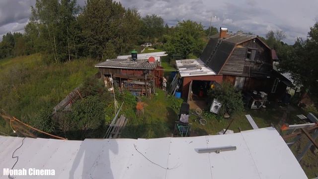 Постройка гаража. Часть 2. Разметка перекладин, нарезка листов, подъём, укладка прикручивание.